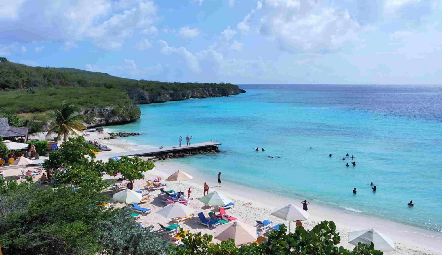 Mambo Beach: het populairste strand van Curaçao | Tips Curaçao
