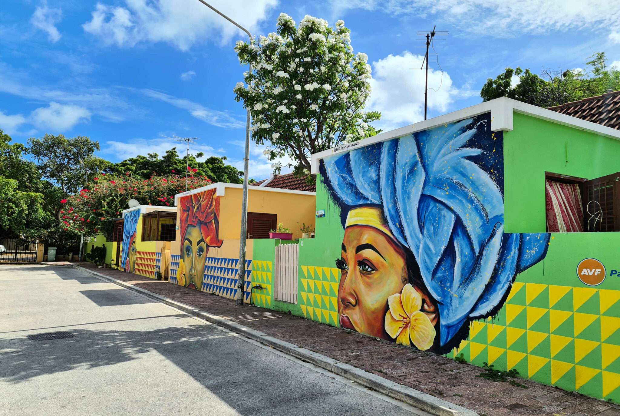 Ontdek Otrobanda: de meest kleurrijke wijk van Curaçao