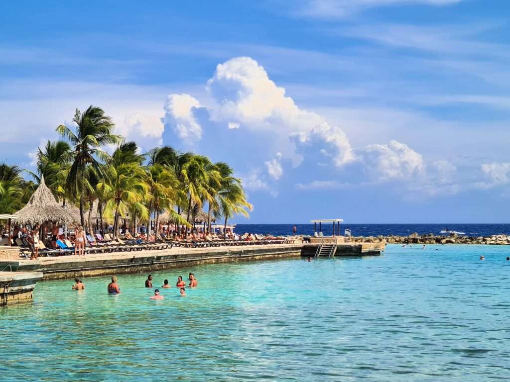 Jan Thiel Beach: het bekendste strand van Curaçao